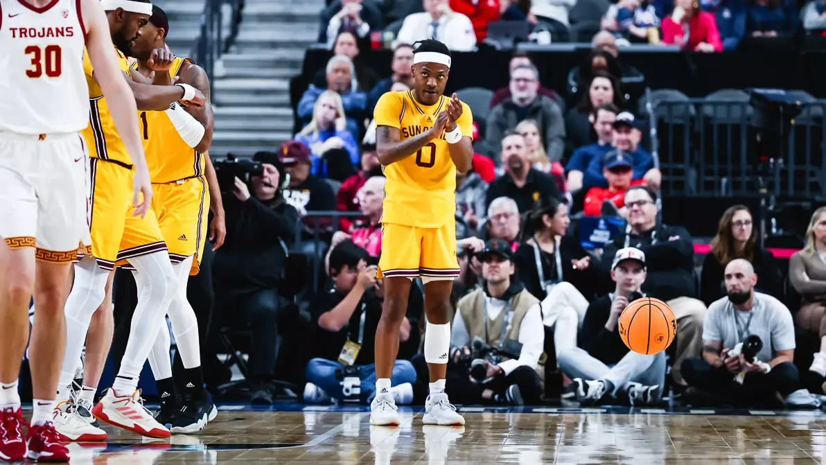 Devils Shine After Dark: Men’s Basketball Heading to Semifinals With 77 ...