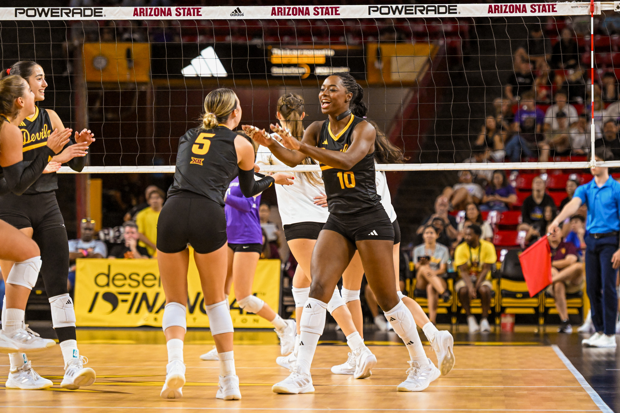 Glover powers #8 volleyball to five-set victory at #18 Kansas - Sun ...