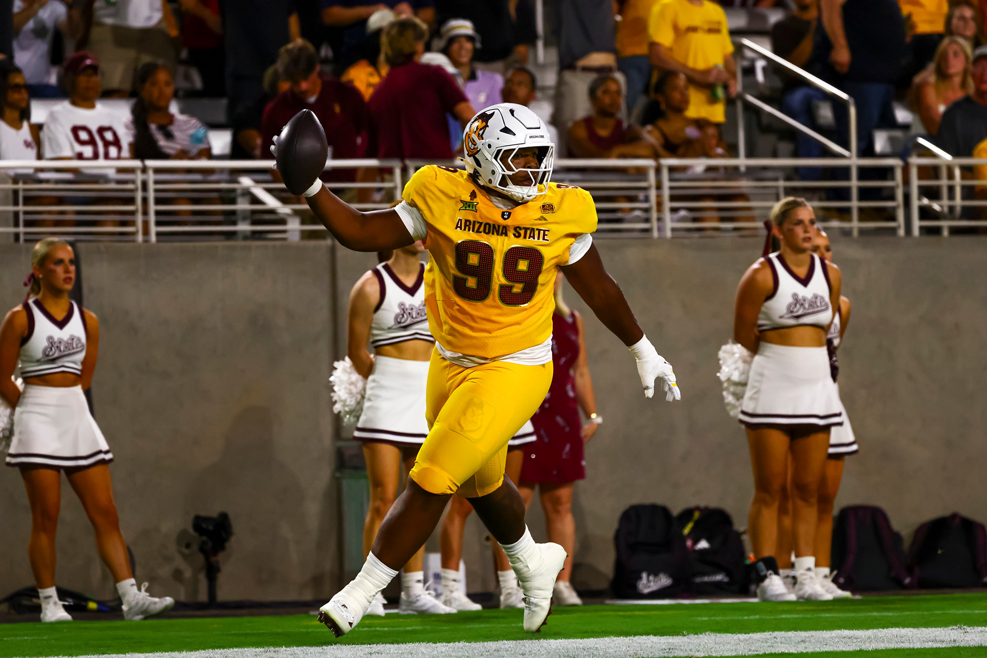 C.J. Fite named to Nagurski and Outland Trophy preseason watch lists ...