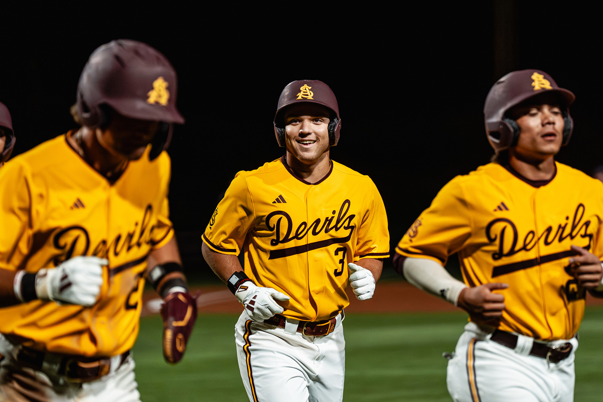 Baseball routs UConn to move to 4-0 on the season - ASU Sun Devil Athletics